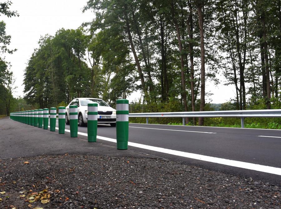 Skončila rekonstrukce silnice z Doks do Břehyně. Řidiči tam mohou ...